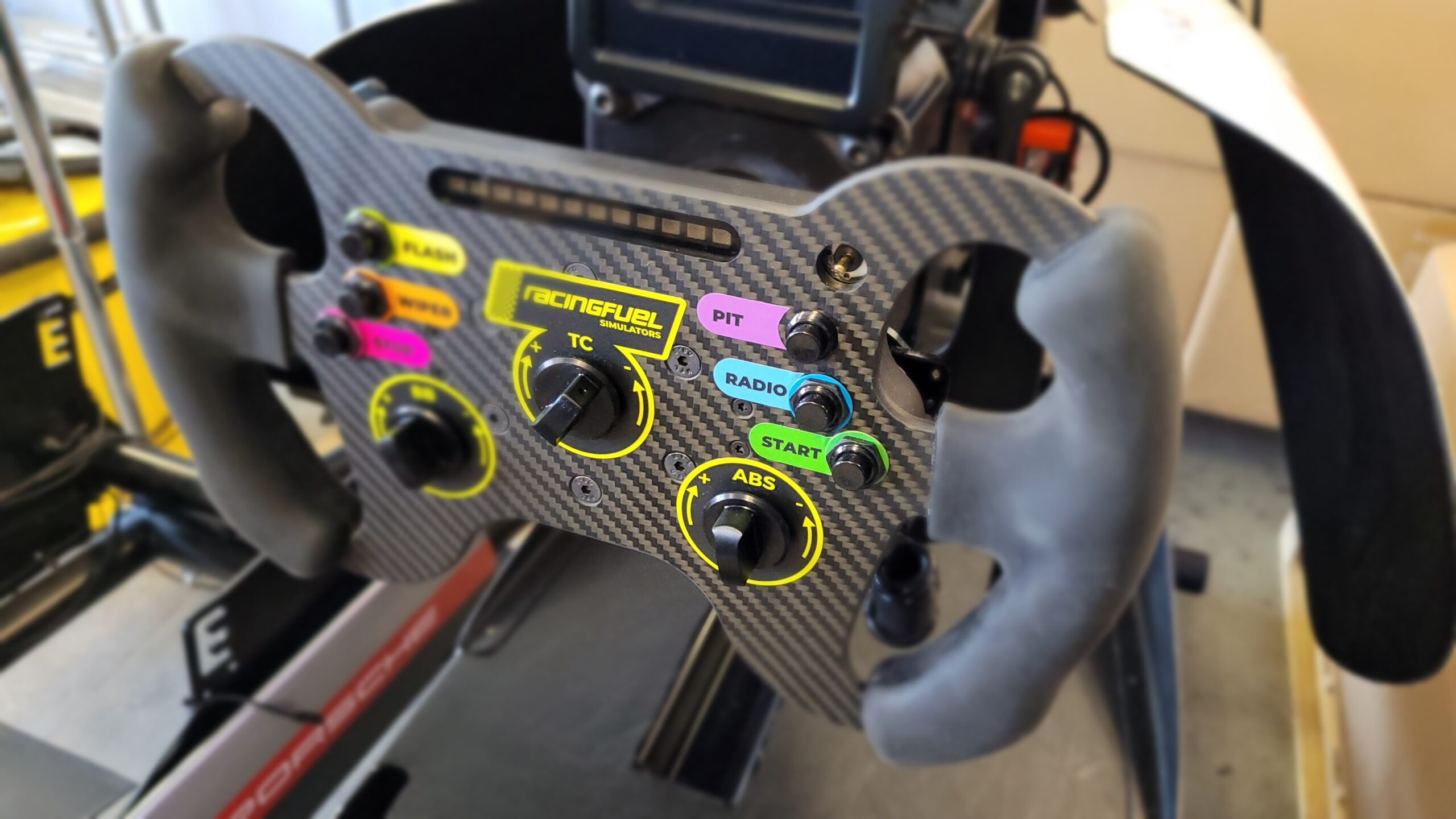 First Racing Lounge | Simracing